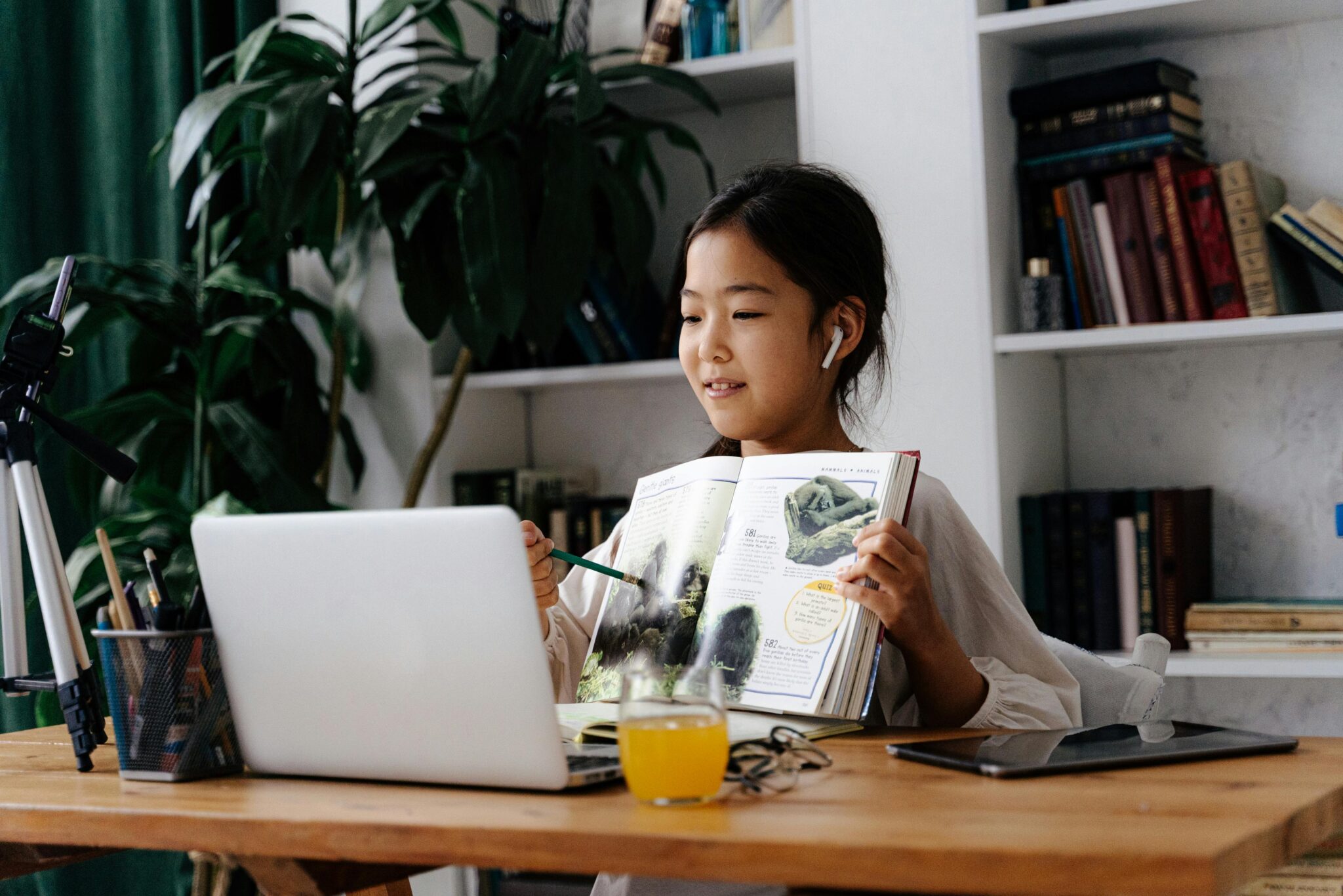 Adverbs KS1 And KS2: Learn How to Use Adverbs Effectively